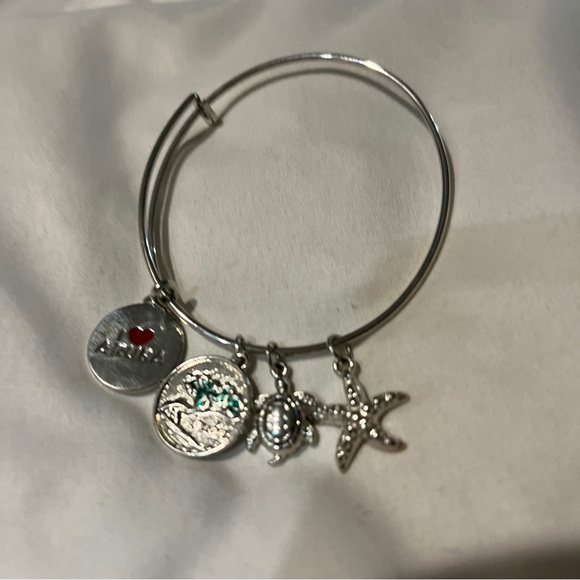 Jewelry | Silver Tone Aruba Charms Expandable Bracelet With Starfish ...